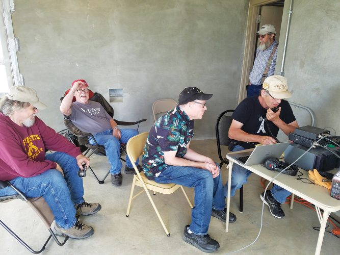 Making contact | News, Sports, Jobs - Marshall Independent